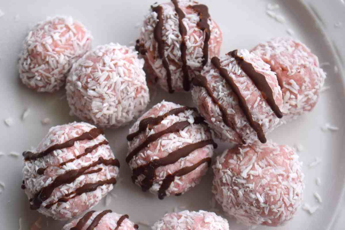 Keto Raspberry Coconut Balls - Mouthwatering Motivation