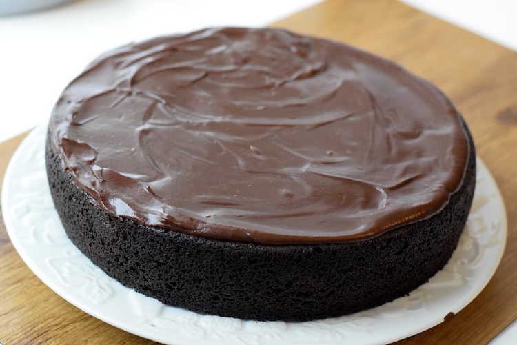 dark-chocolate-ganache-cake - Mouthwatering Motivation