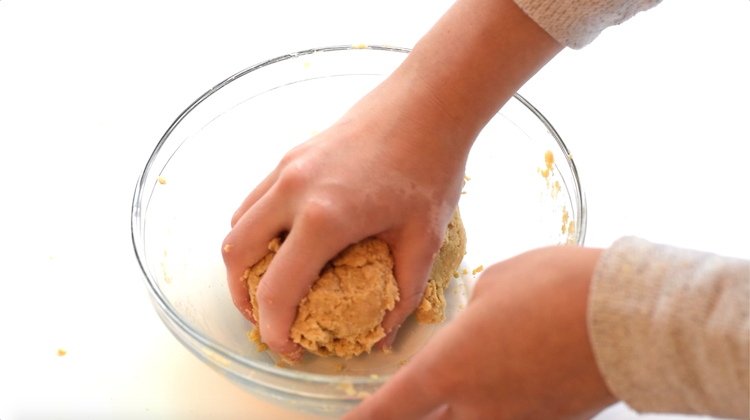 hands-forming-keto-pastry-dough - Mouthwatering Motivation